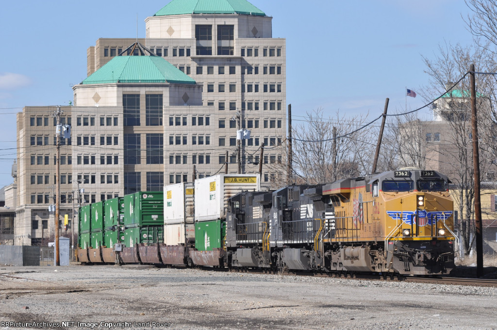 UP 7362 On NS 215 Eastbound